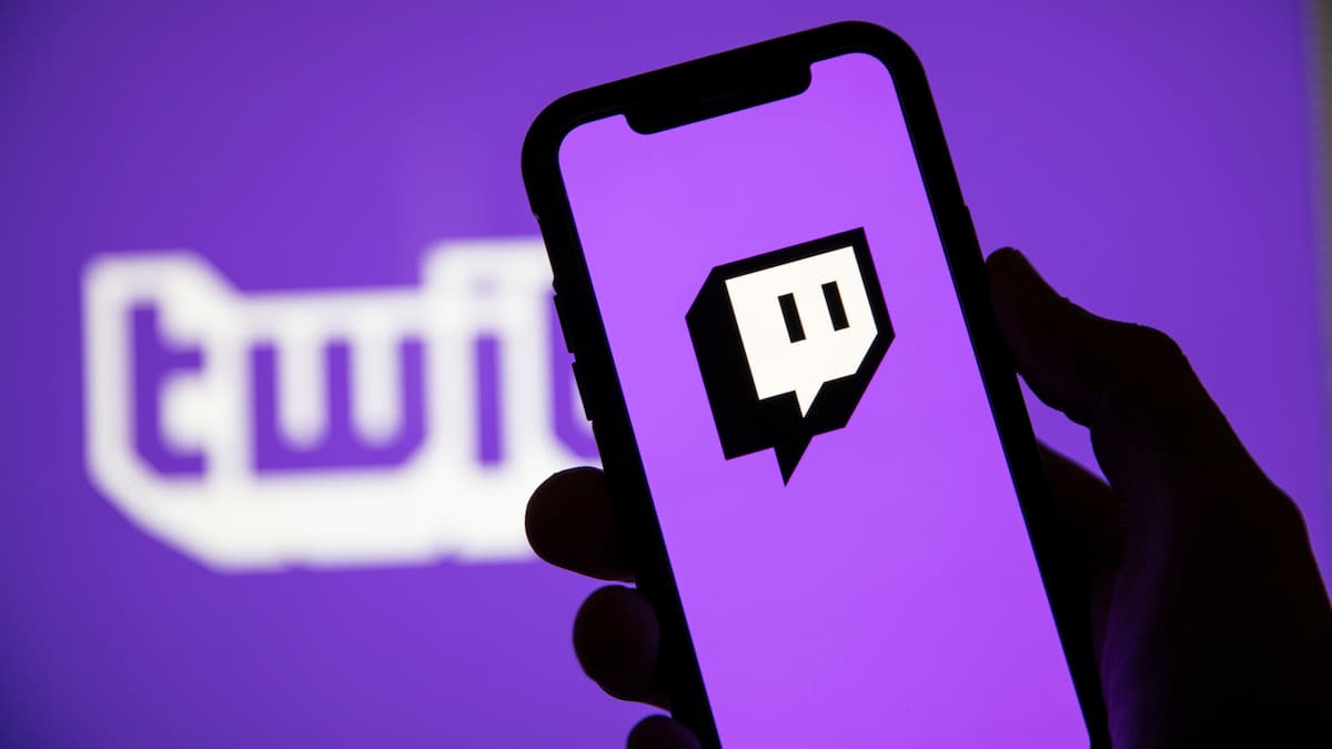 How to stream on Twitch for beginners | Pro Game Guides