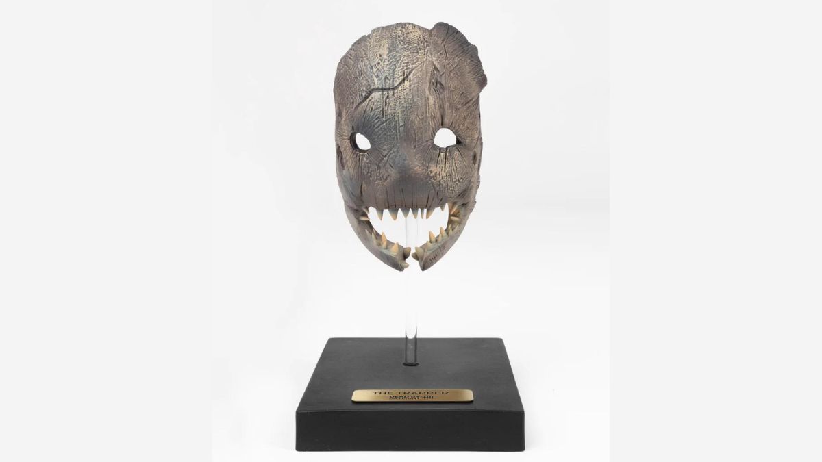 Best Holiday Gifts for Dead by Daylight Fans | Pro Game Guides