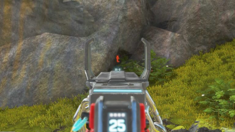 How to use locked optics on a weapon in Winter Express Apex Legends ...