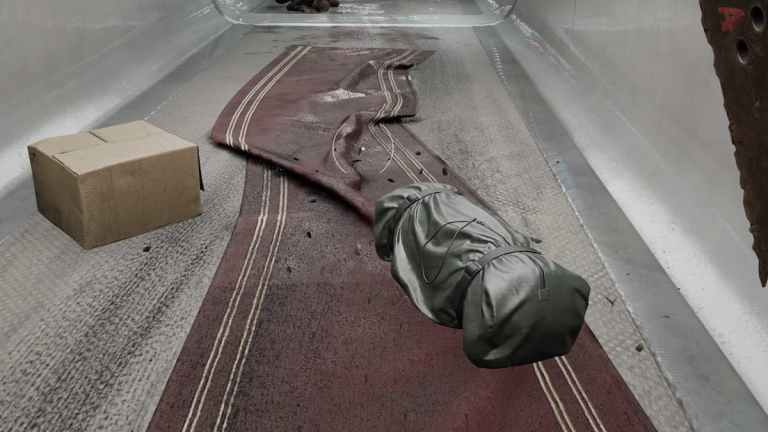 How to throw objects in Atomic Heart | Pro Game Guides