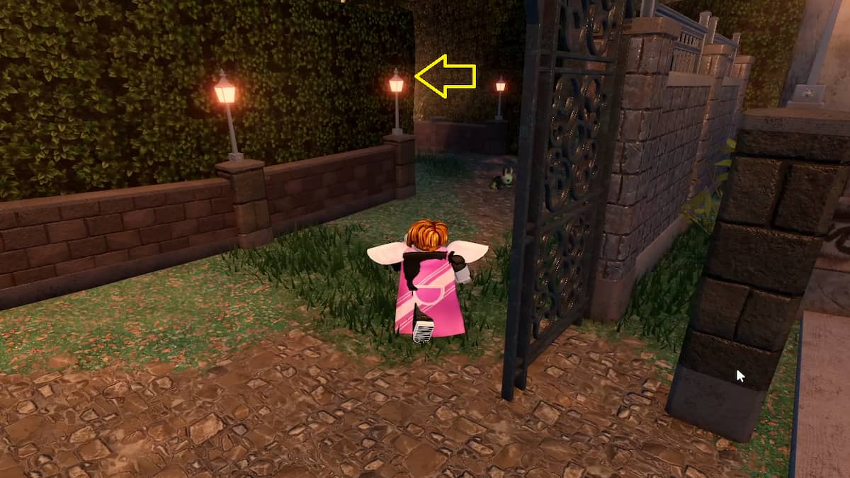 Roblox Haunt 2024 Maze Guide: How to get Golden Key Necklace | Pro Game Guides